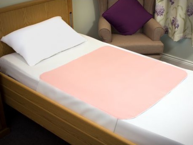 Bedpad with Tucks 85cmx115cm Pink Double | WASHABLE BED PROTECTION ...